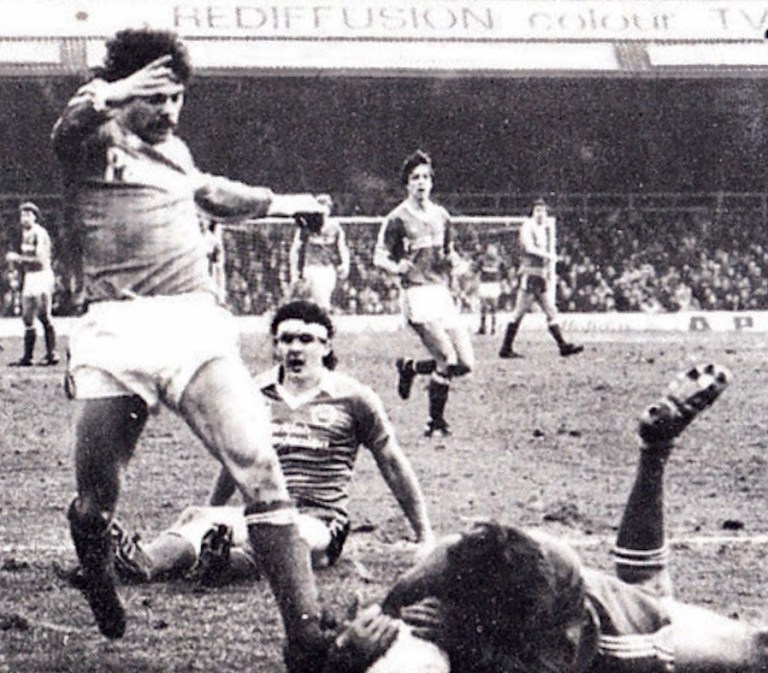 When Albion legend Peter Ward went from hero to villain – In parallel lines